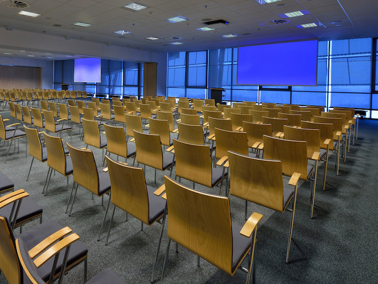 Sale konferencyjne Warszawa: 781 miejsc na konferencję i szkolenie